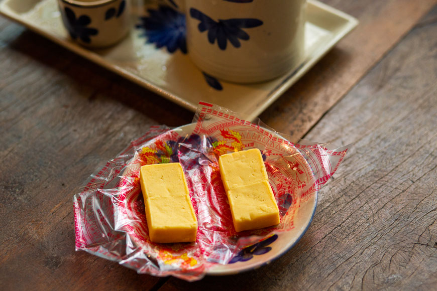 10 Tasty Vietnamese Snacks To Try